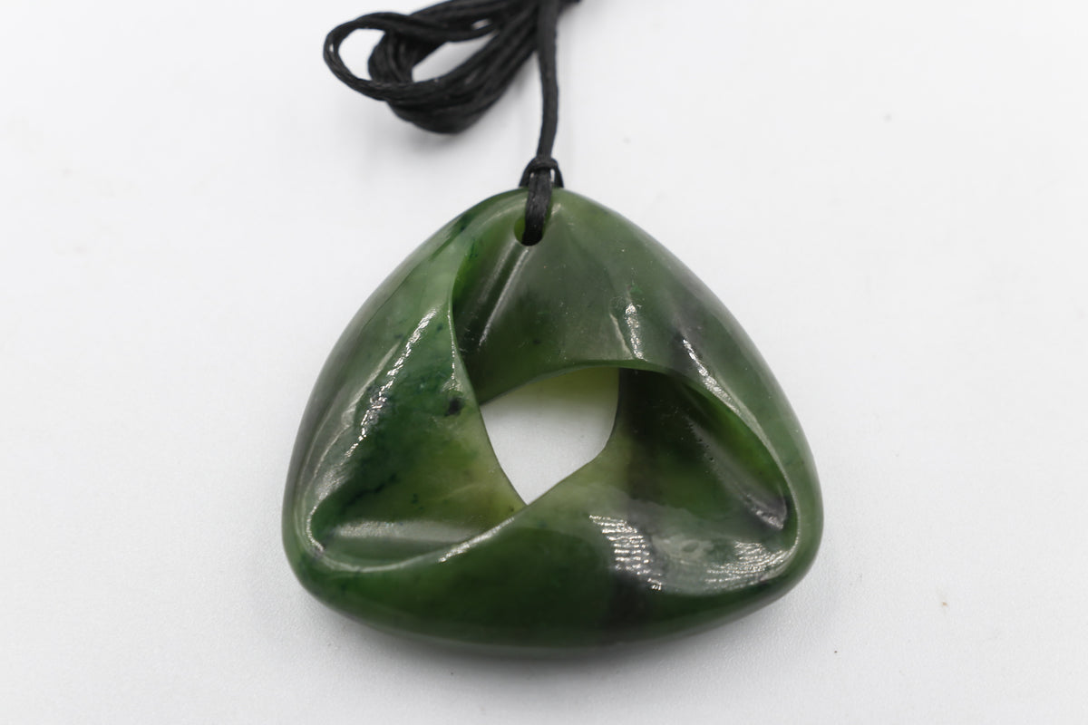 New Zealand Greenstone Moebius Ribbon – Stonex Jewellers