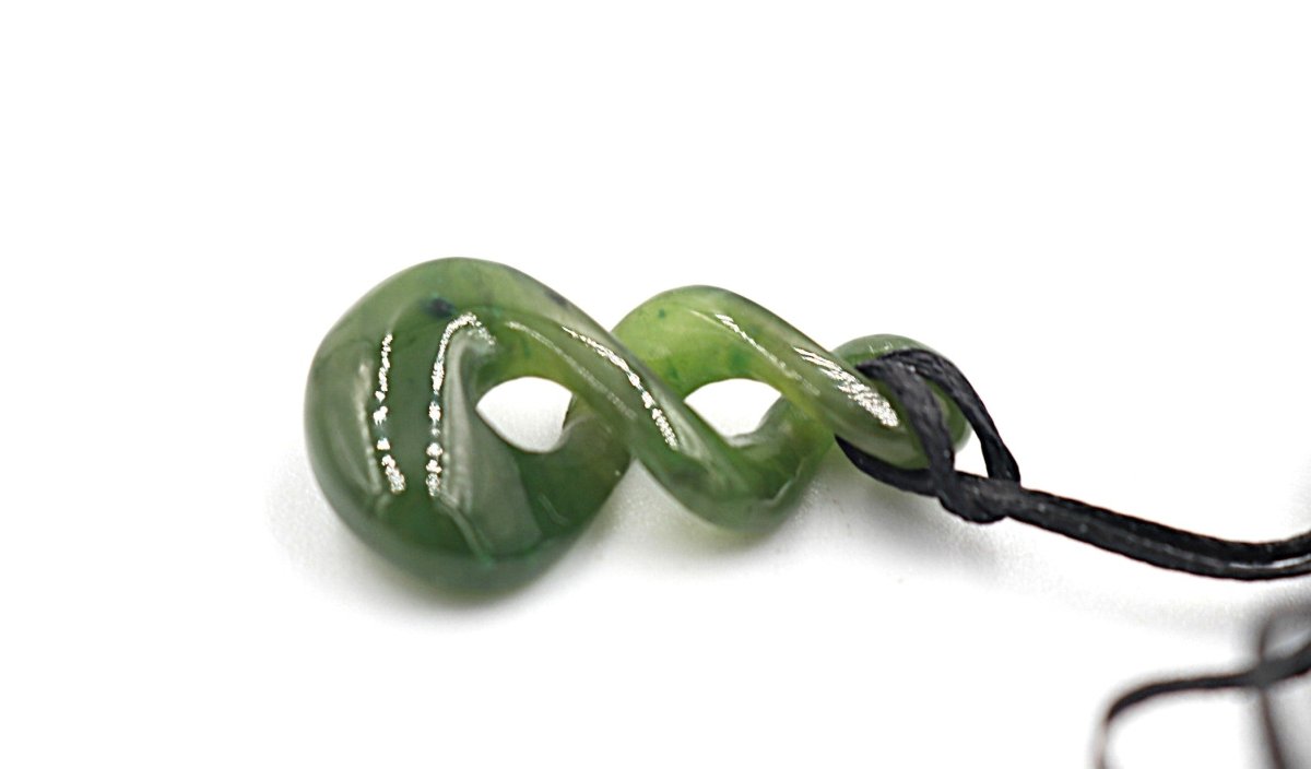 New Zealand Greenstone Twist PT3083 – Stonex Jewellers